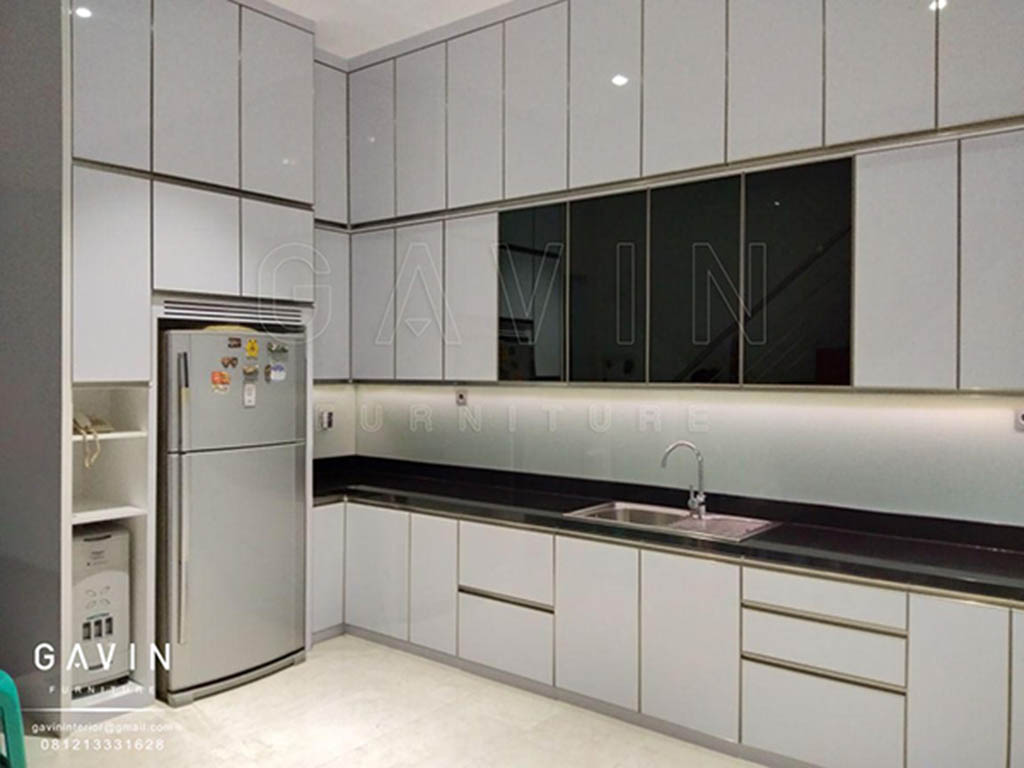 bikin kitchen set design minimalis modern finishing hpl glossy Q2838 ...
