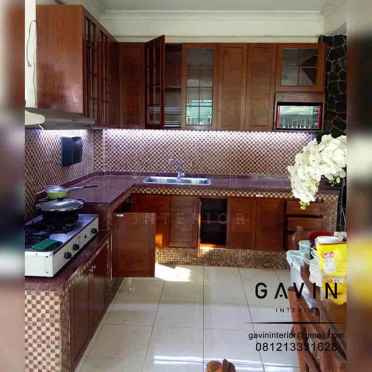 Kitchen Set Kayu Jati Klasik Klien Kramat Jati - Gavin Interior